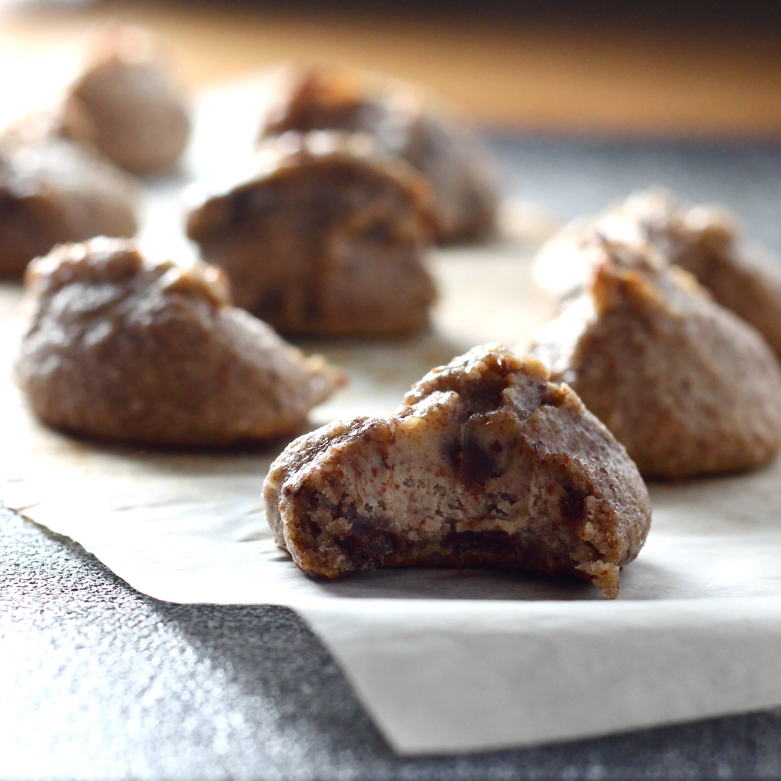 Healthy Almond Banana Bread Bites (vegan, gluten-free, paleo) - Just J.Faye